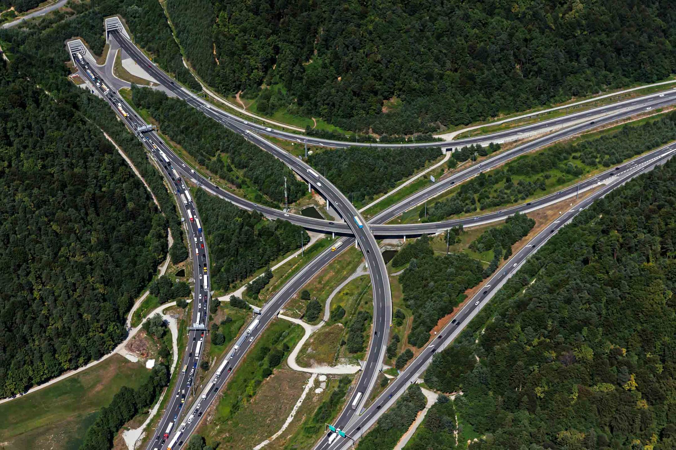 Prometna varnost v letu 2022 | AMZS